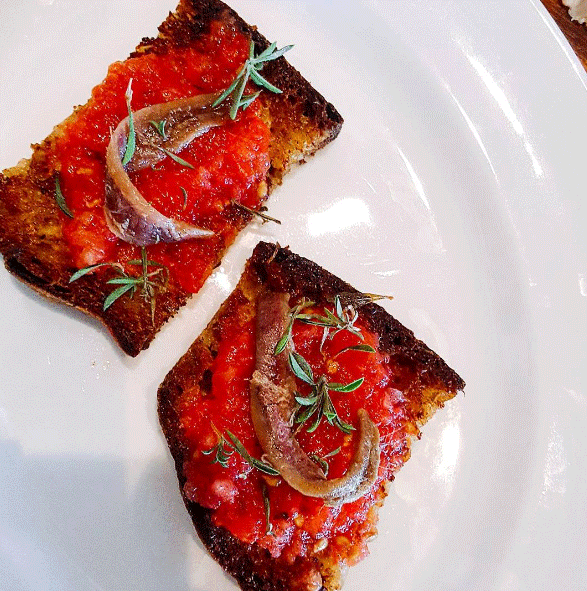 Chefs make oily fish approachable with toast and crackers