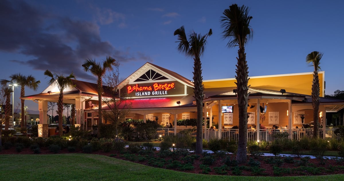 Darden closes 15 Bahama Breeze units