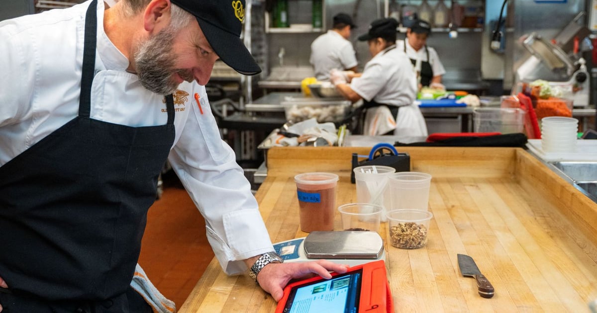4 Ways an RMS revolutionizes multi-unit restaurant management growth