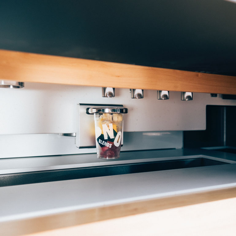 Food truck powered by advanced robotics lands in L.A.