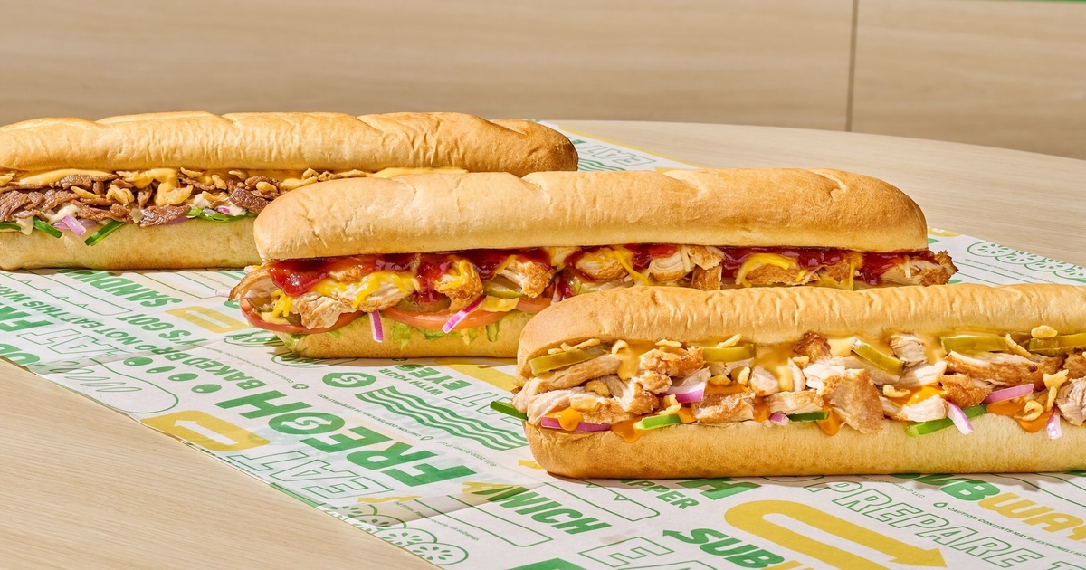 Subway makes $1 extra footlong sandwich app offer
