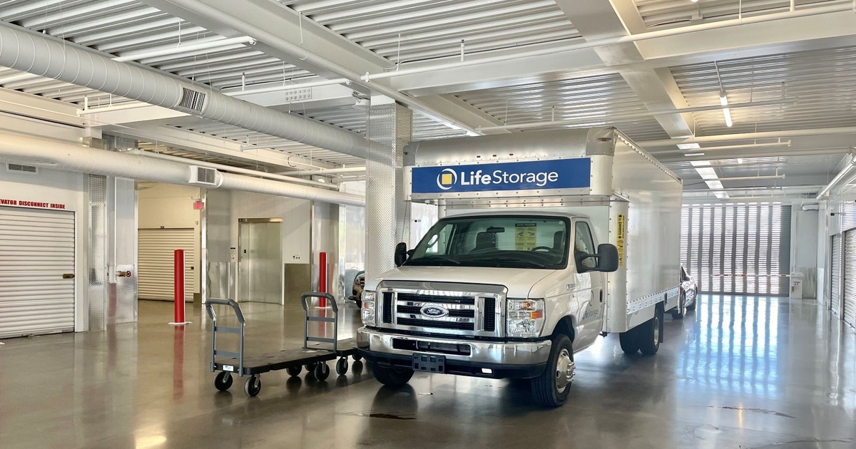 Pros, Cons and Potential of Drive-Thru Self-Storage