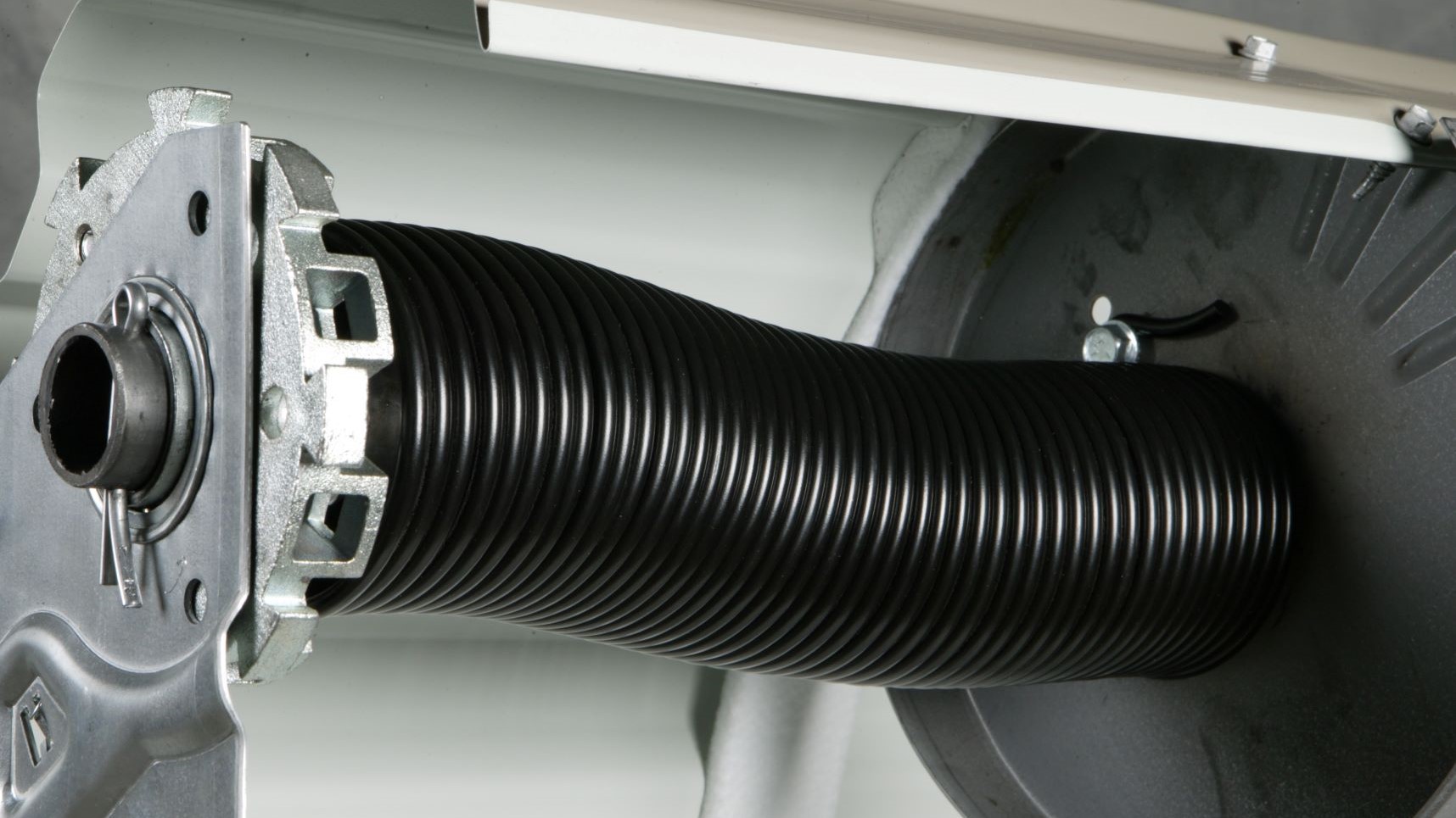 Online Self-Storage Auction Provider eBid Rebrands as Lockerfox