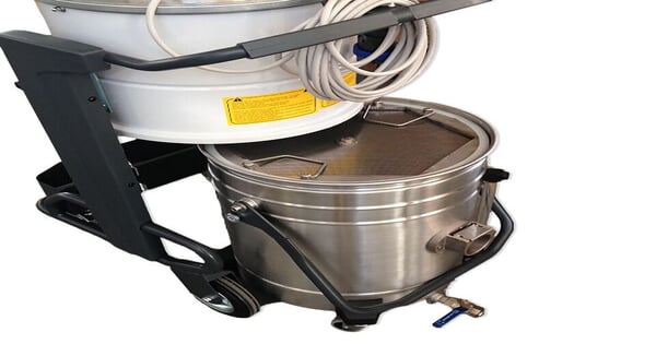 Integrated Immersion Separator for Safe Collection of Combustible Meta