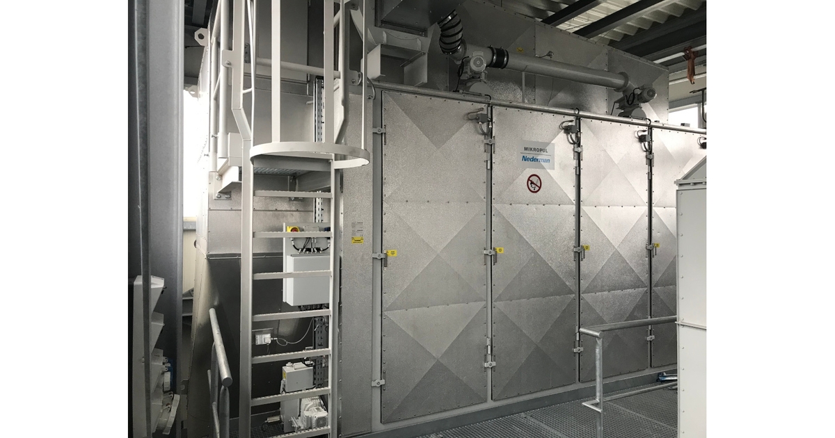 Innovative Waste Processing with Integrated Air Filtration System