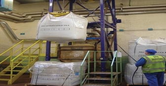 Integral Hoist Bulk Bag Discharger